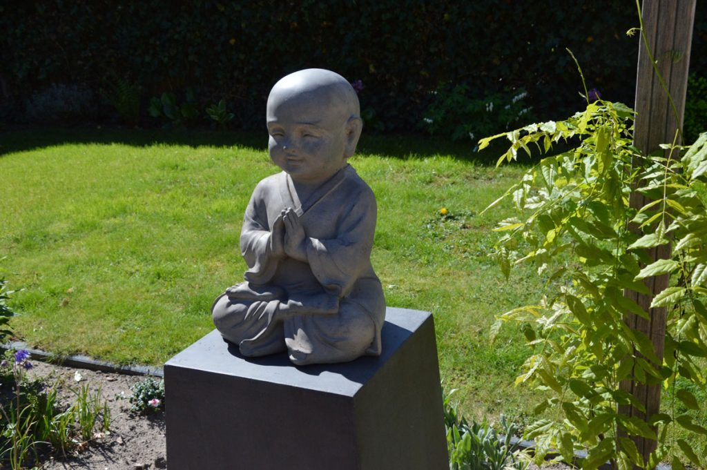 Tuinbeeld Shaolin Monnik Meditatie 42cm - Boeddha-beelden.com