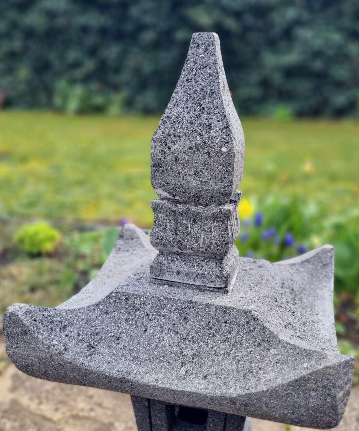 Pagode lavasteen 1-daks 65cm - Boeddha-beelden.com