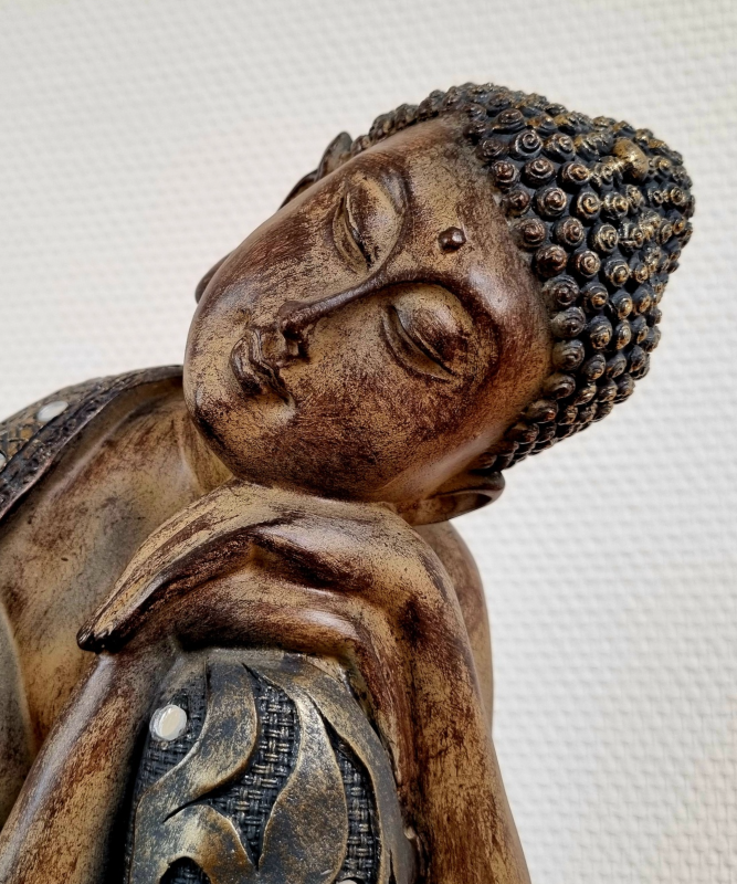 Resting Buddha L 33cm - Boeddha-beelden.com