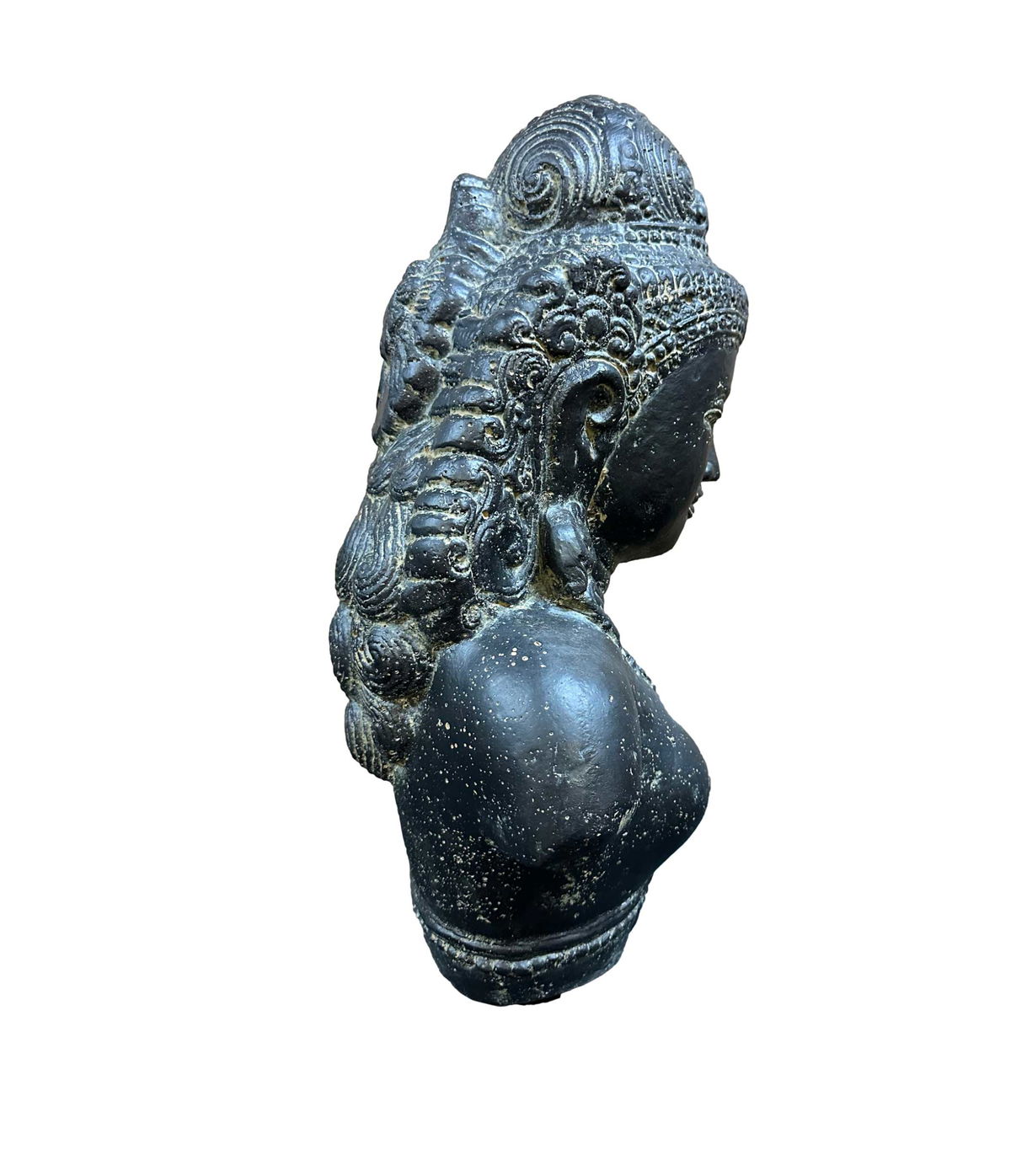 You can buy Tara Dewi bust made of stone Boeddha-beelden.com