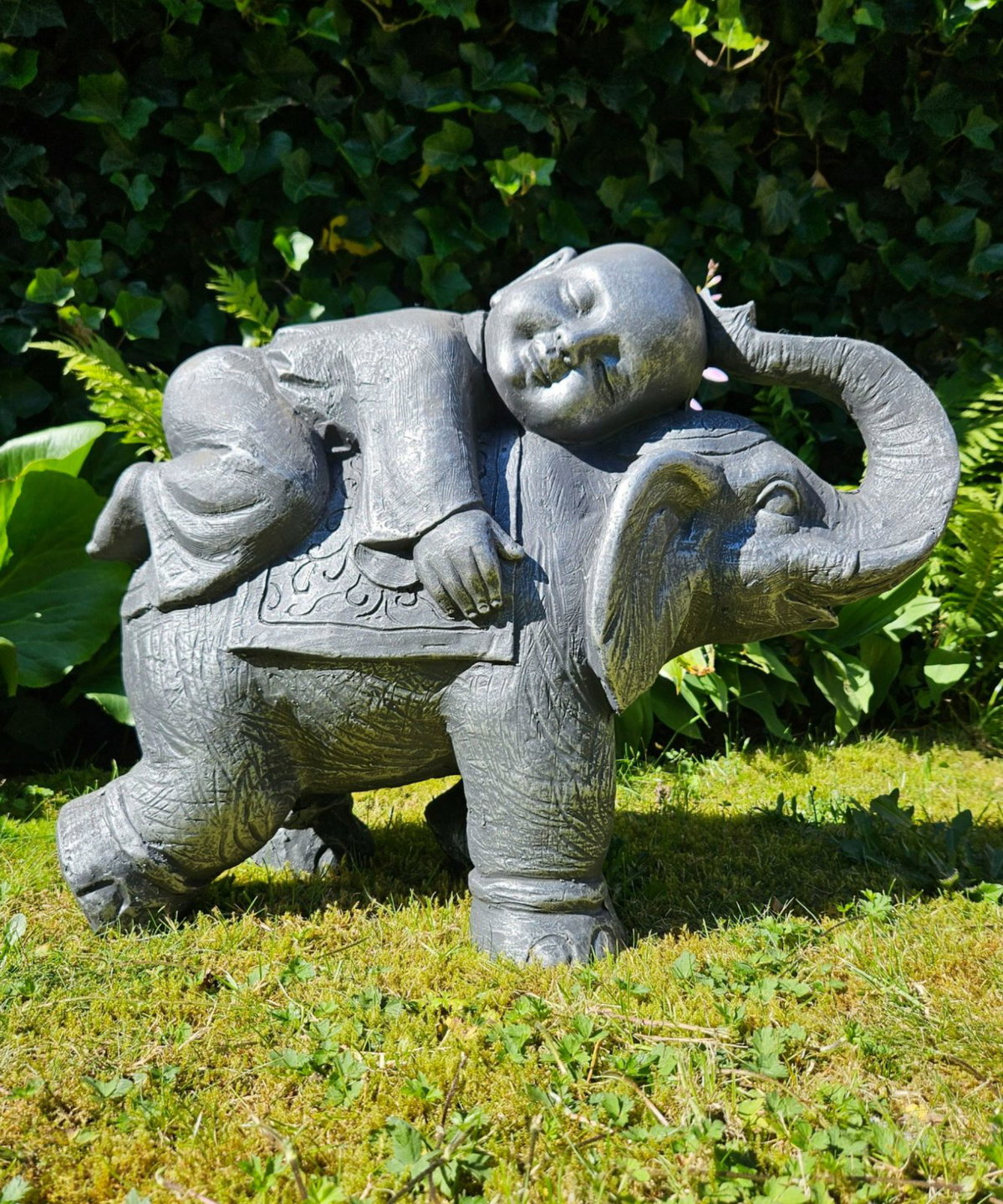 Shaolin op olifant - Kindermonnik 55cm - Boeddha-beelden.com