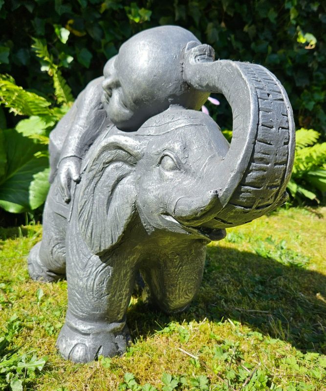 Shaolin op olifant - Kindermonnik 55cm - Boeddha-beelden.com