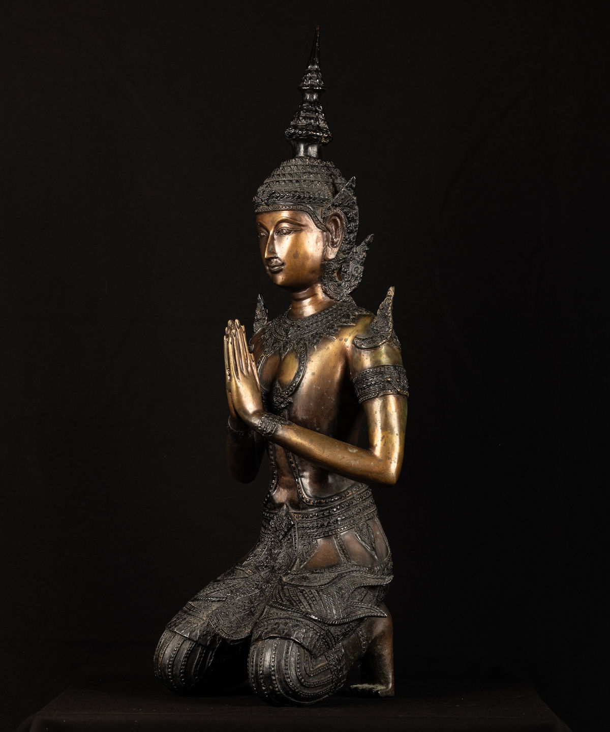 Kneeling bronze gatekeeper statue from Thailand – mid 20th century