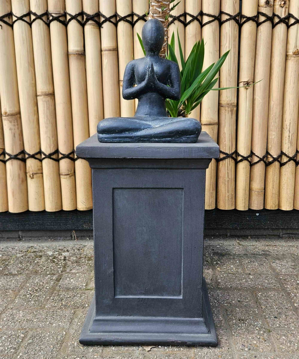 Zittend Yoga Vrouw Beeld Namaskara Mudra – 32 cm – Winterhard