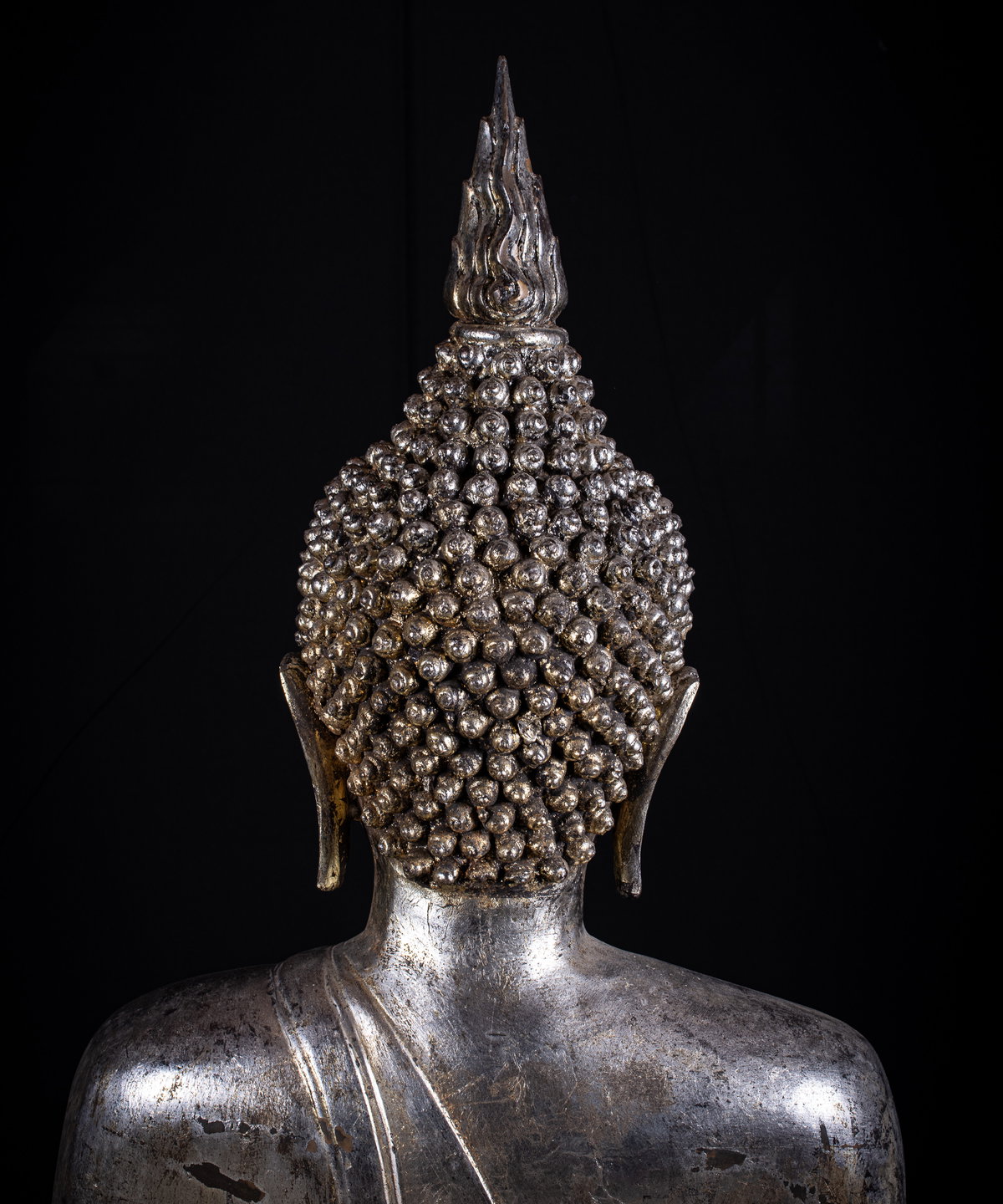 Buda sentado Bhumisparsha mudra – bronze prateado – 136 cm