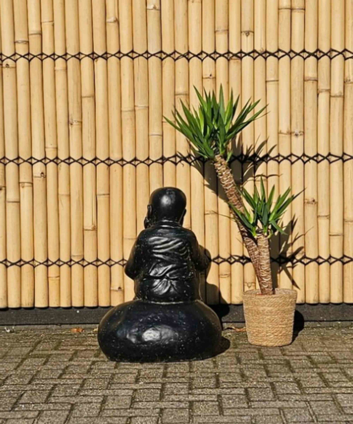 Shaolin Monnik op Rots – Winterhard Beeld 78 cm