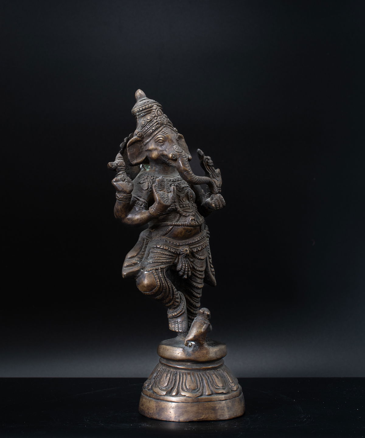 Dancing Ganesha made of bronze – 31 cm - Boeddha-beelden.com
