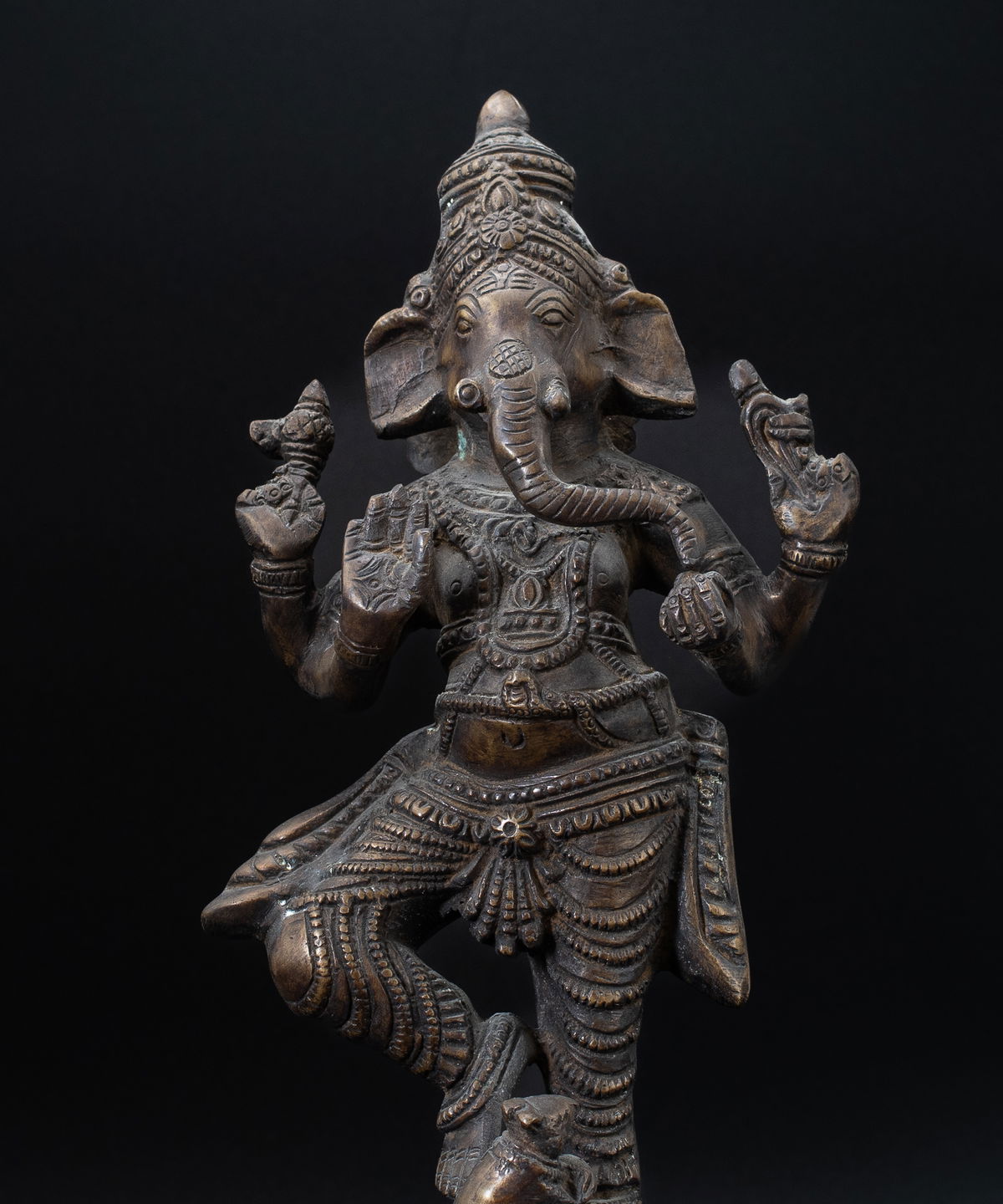 Dancing Ganesha made of bronze – 31 cm - Boeddha-beelden.com