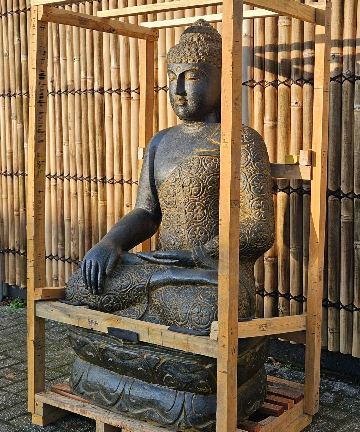 Large Green Stone Buddha 150 cm – Bhumisparsha mudra