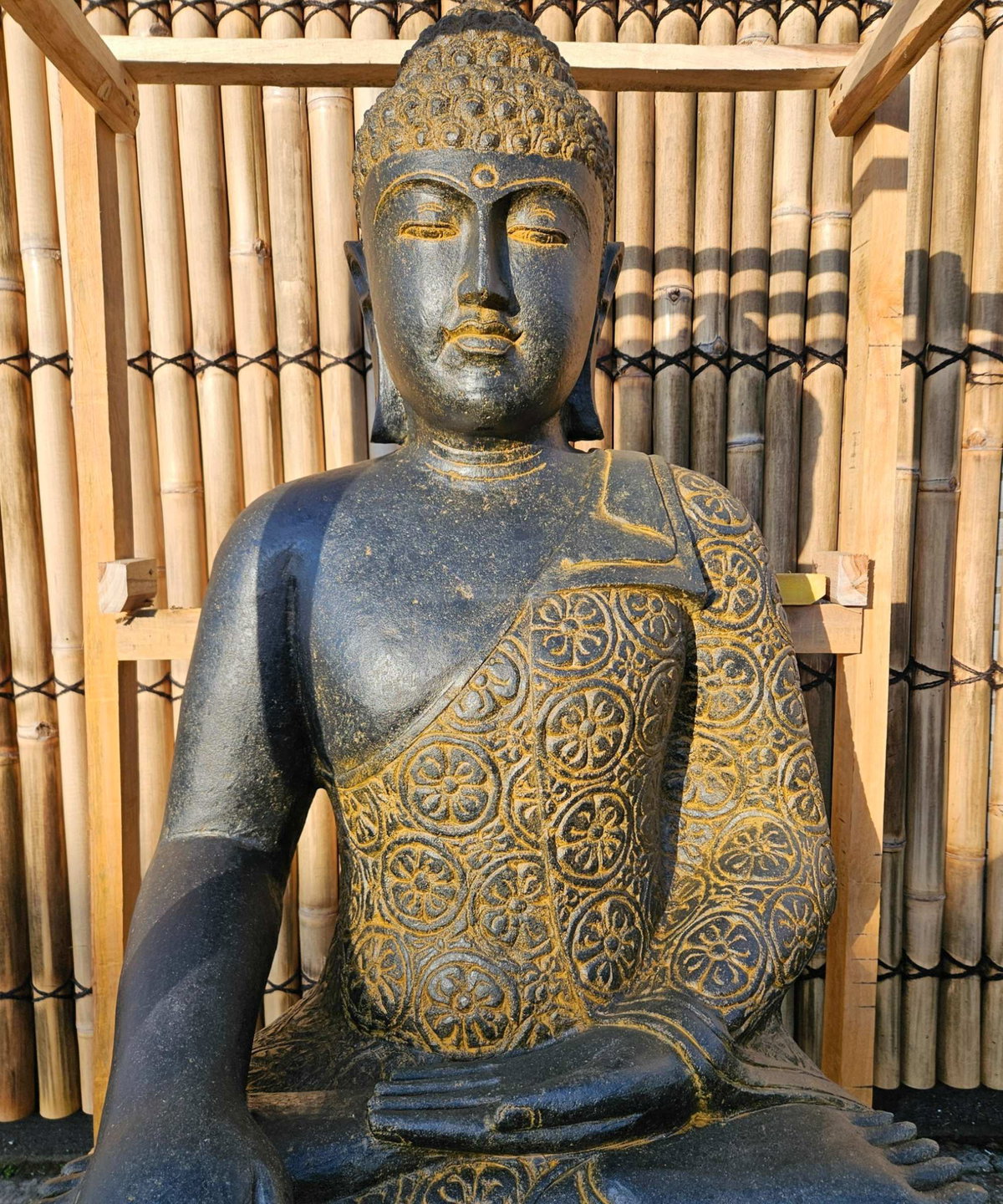 Grote Groene Steen Boeddha 150 cm – Bhumisparsha mudra