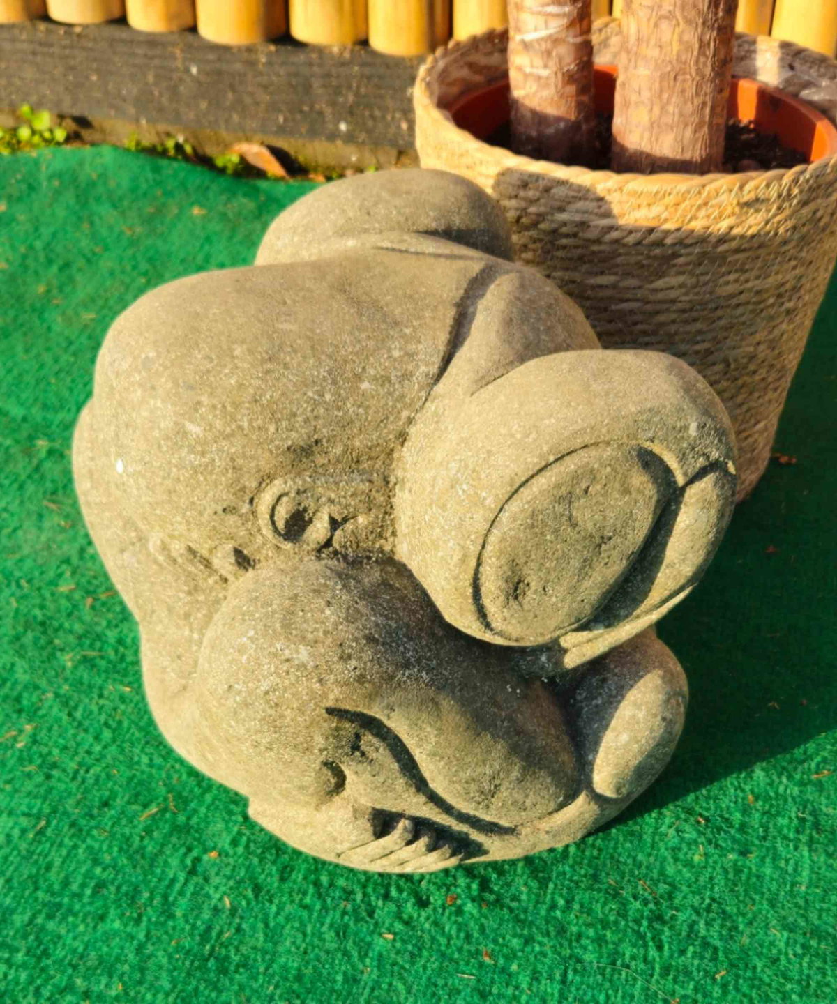 Yogiman (Thinking Man) – Hand-carved greenstone statue 27 cm