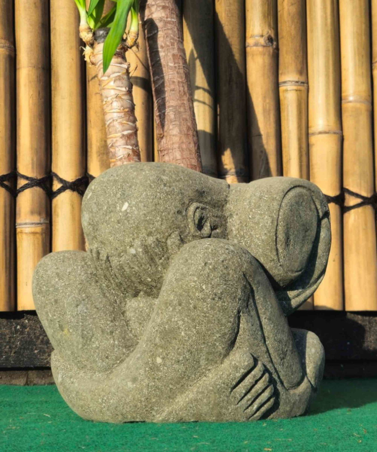 Yogiman (Thinking Man) – Hand-carved greenstone statue 27 cm